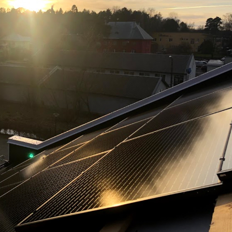 Referanser - Solintegra | Se bygg med integrerte solcellepanel på tak